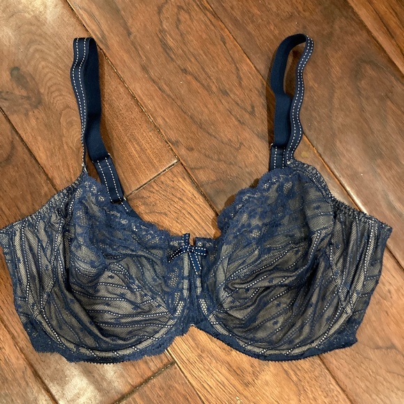 Chantelle | Intimates & Sleepwear | Chantelle Rive Gauche Underwire Bra ...